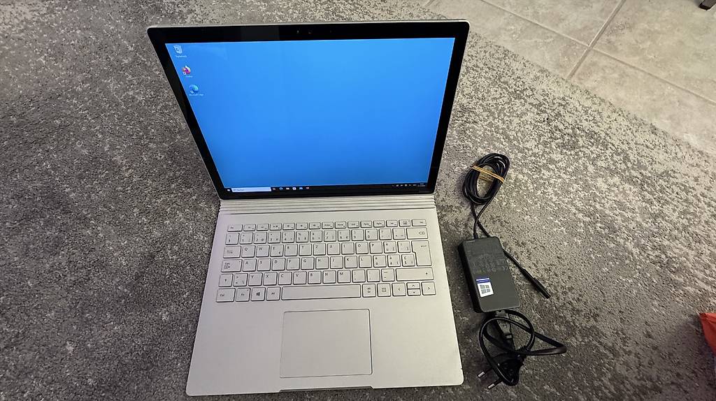 Microsoft Surface Book -128GB SSD - 8GB RAM - Core i5 - GPU im Kanton St. Gallen - tutti.ch