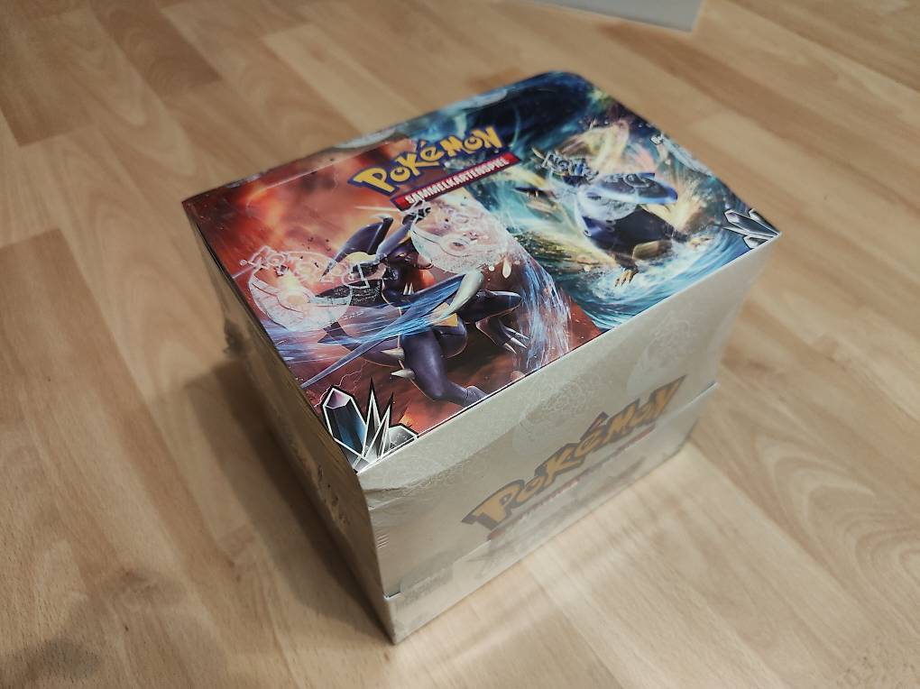 Pokémon Sonne & Mond Ultra Prisma Themendeck Display - tutti.ch