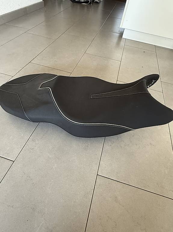 Wunderlich Sitzbank BMW F900R im Kanton Solothurn - tutti.ch