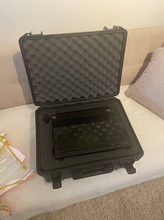 Meshless Design MD280 Schwarz Premium SFF PC Case im Kanton Zürich ...