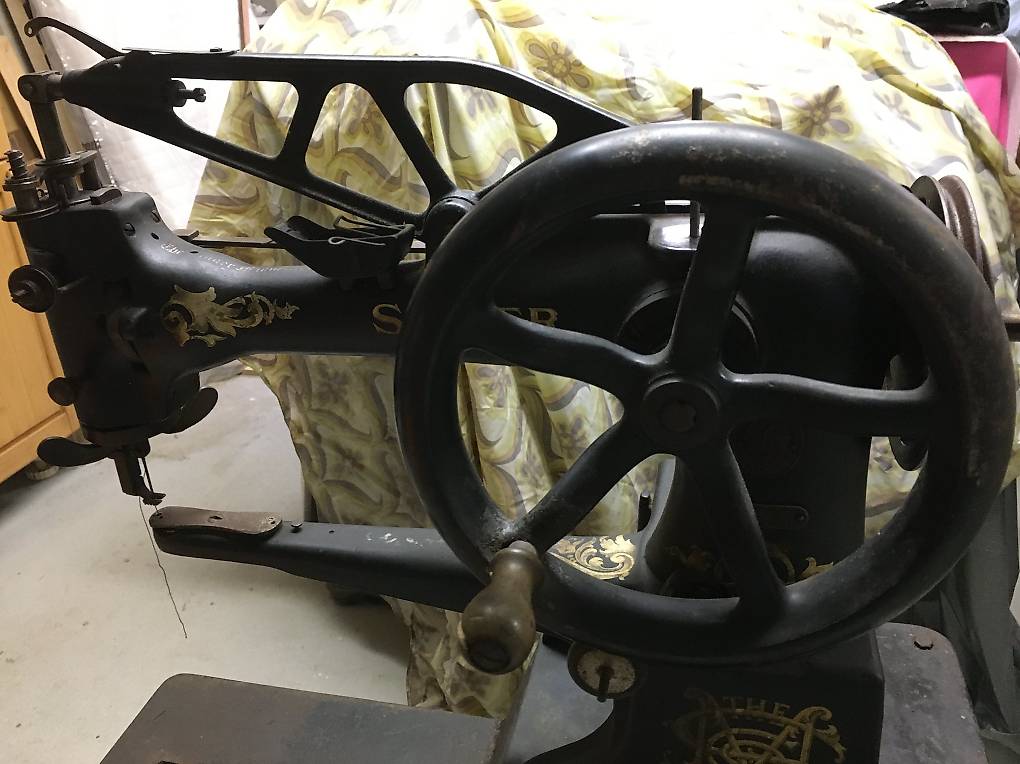 Macchina per cucire pelle Singer 29K4 im Kanton Tessin - tutti.ch