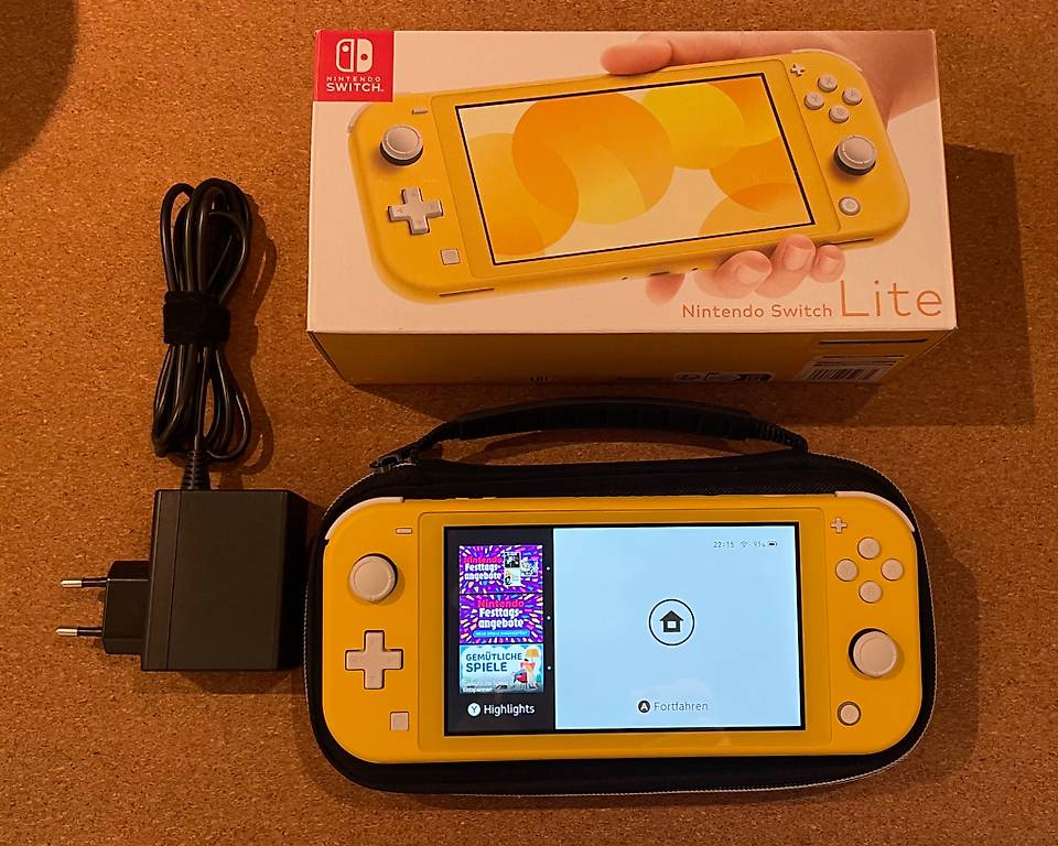 Nintendo Switch Lite mit Garantie + Tasche im Kanton St. Gallen - tutti.ch
