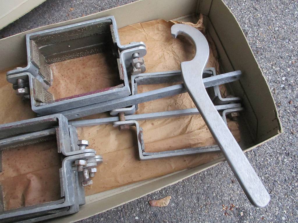 8x Metall-Schellen Montage Eisen Zwingen Garten Handwerk im Kanton ...