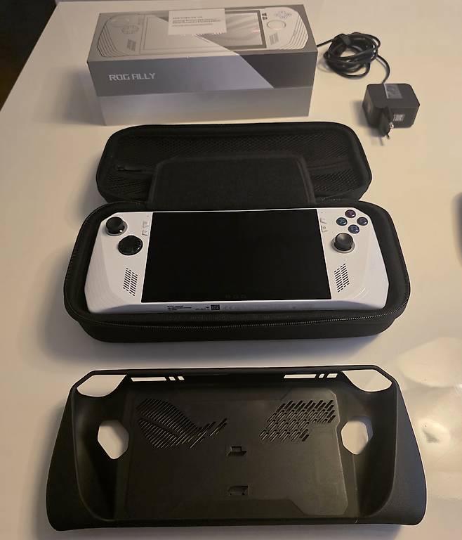 Asus ROG Ally Gaming Handheld Ryzen Z1 Extreme im Kanton Bern - tutti.ch