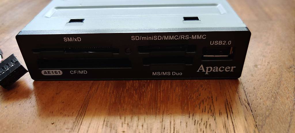 SD/miniSD Reader USB Apacer APAE161B im Kanton Luzern - tutti.ch