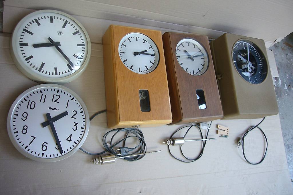 Mutteruhr Favag, Inducta, Moser Baer im Kanton Zürich - tutti.ch