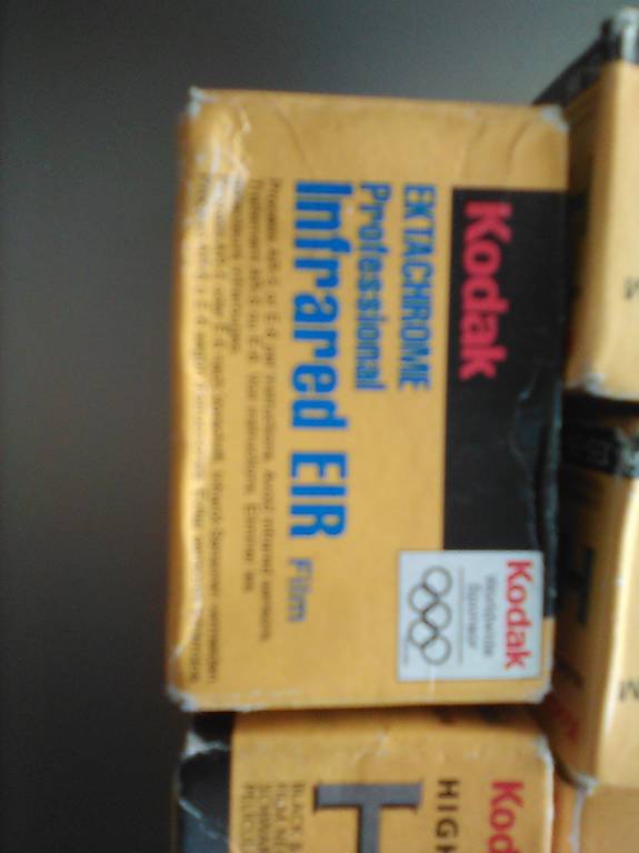 analoge infrarot Filme Kodak HIE EIR aerochrome im Kanton Bern - tutti.ch