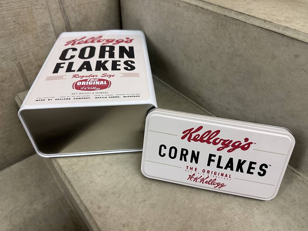 Kellogg's Corn Flakes box + lid / Aufbewahrungsbox + Deckel im Kanton ...