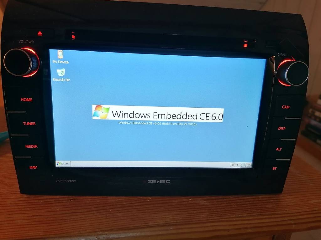 Navi Zenec Z-E3726 im Kanton Schwyz - tutti.ch