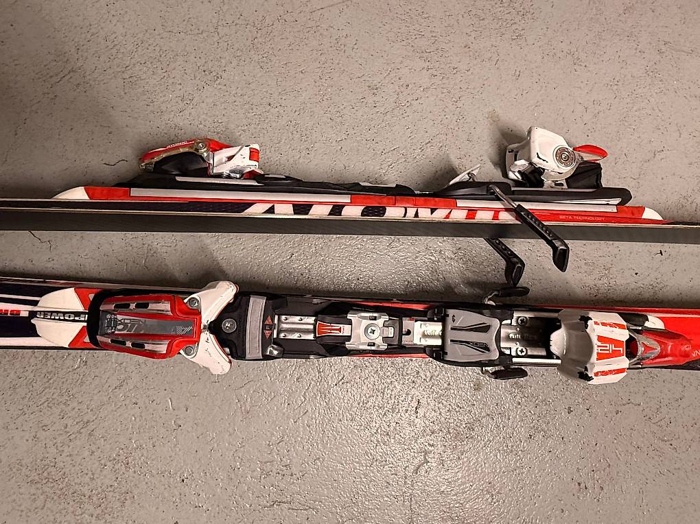 Atomic Ski Race GS im Kanton Bern - tutti.ch