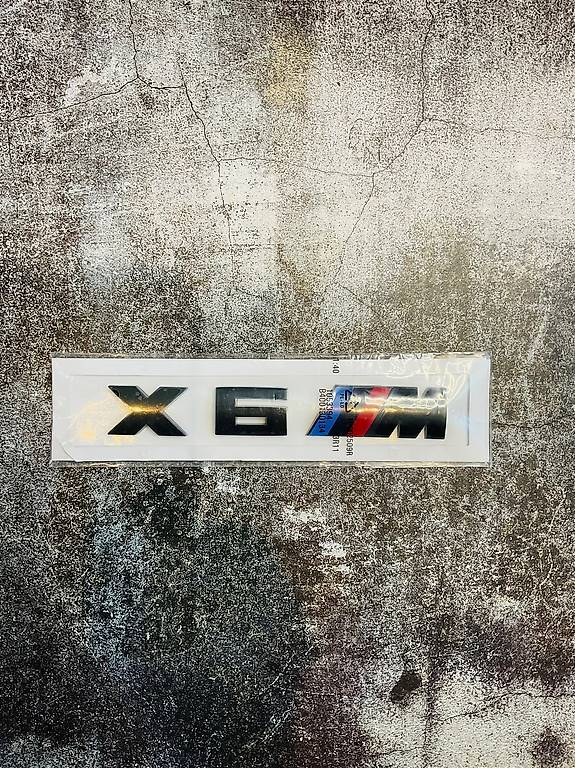 BMW X6M Emblem Logo Schriftzug, NEU in Schwarz glänzend im Kanton ...
