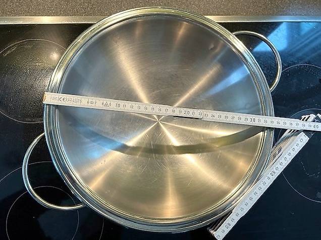 Edelstahl-Wok von Betty Bossy - kaum benutzt - 34 cm im Kanton Thurgau ...