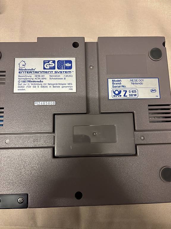 Nintendo NES Konsole plus 3 Mario Spiele im Kanton Zürich - tutti.ch