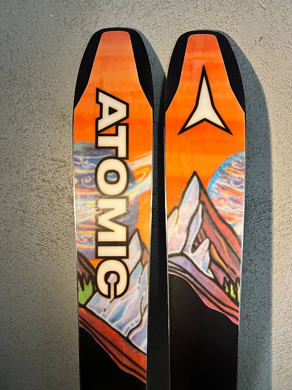 Atomic Bent 100 (172 cm) + Strive 11 Bindung -Der Kult-Ski! im Kanton ...