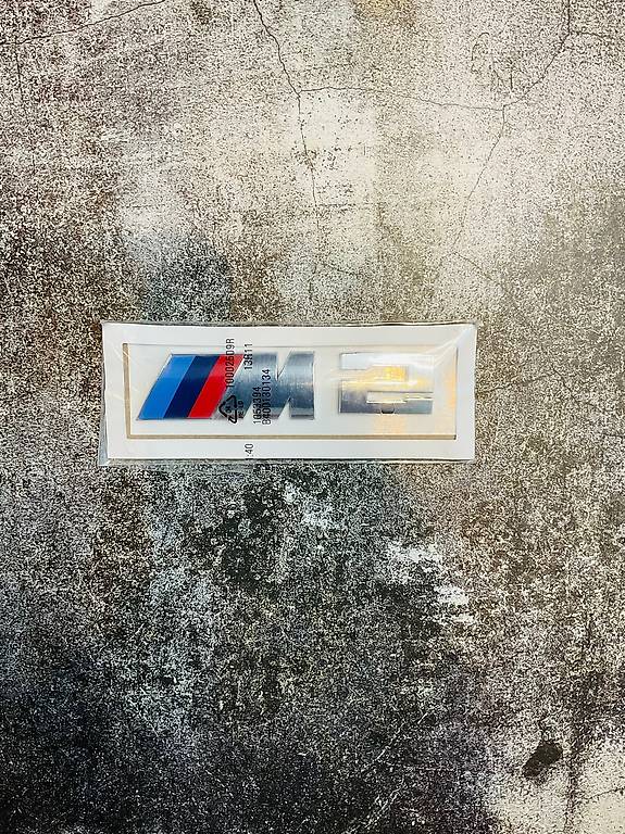 BMW M2 Emblem Logo Schriftzug NEU in Chrom im Kanton Solothurn - tutti.ch