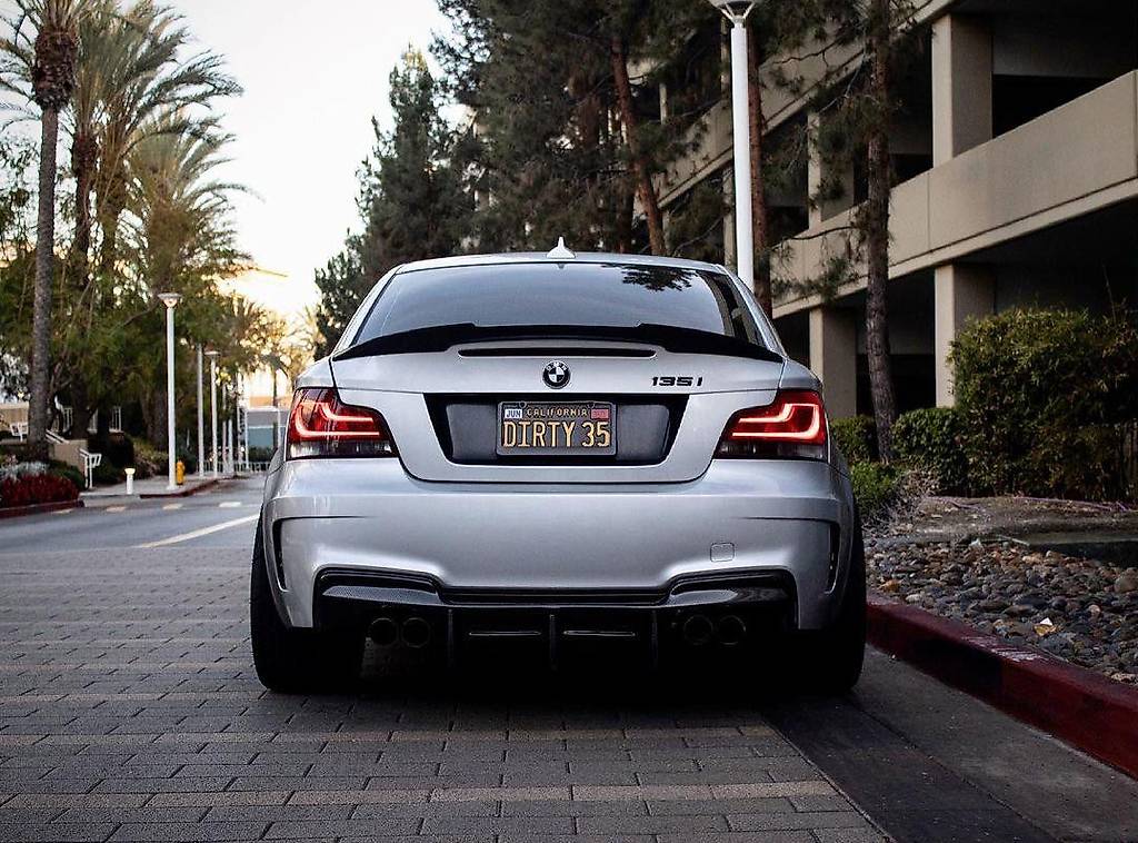 Becquet carbon style m4 pour BMW E82 ou BMW 1M E82 im Kanton Waadt ...