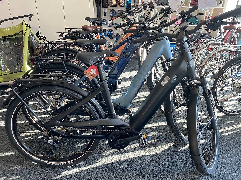 Cresta Ebike Eviva Neo + 2024 625wh Bosch CX Velo Fahrrad im Kanton ...