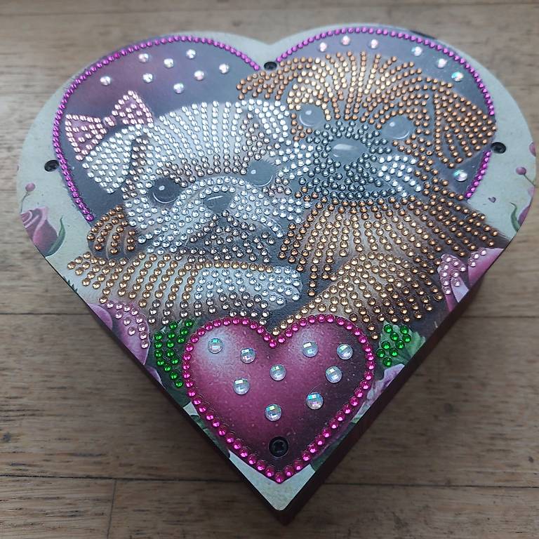 Boîte en forme de coeur im Kanton Tessin - tutti.ch