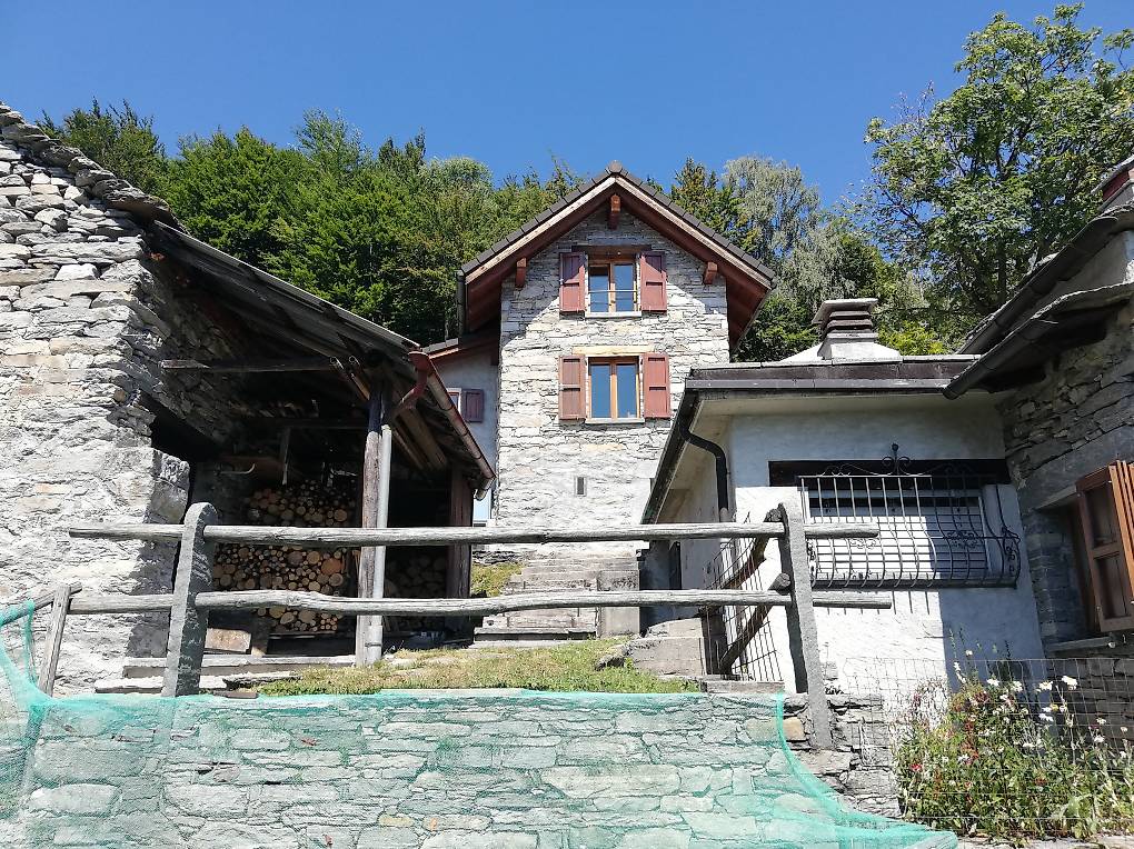 Rustici sul Monte Comino - Centovalli Cantone Ticino acquistare - tutti.ch