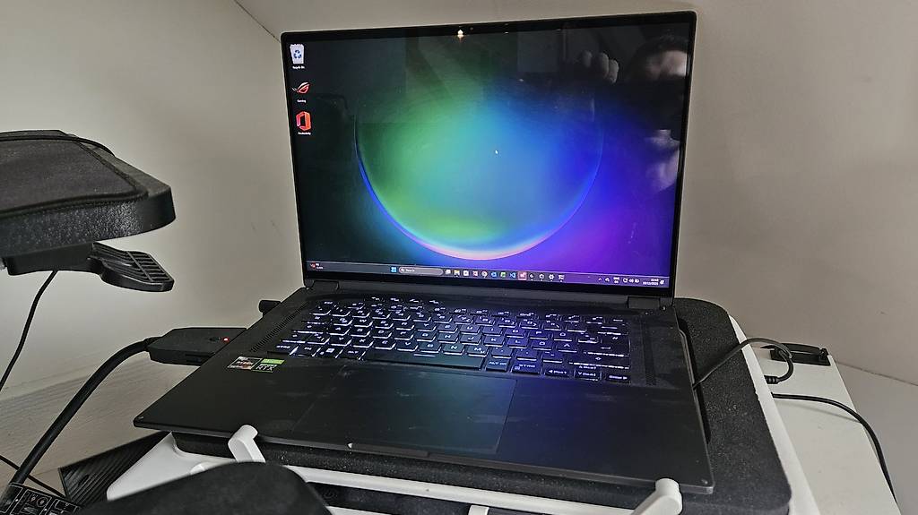 ASUS ROG Flow X16 + XG Mobile RTX 4090, R9, 32GB, 2TB im Kanton Zürich ...