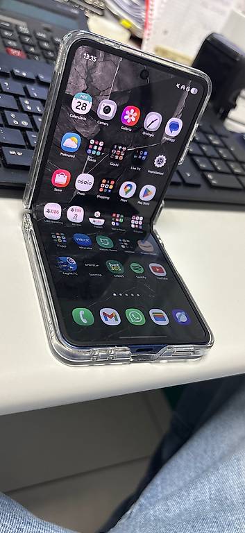 Samsung z flip 7 512 GB im Kanton Tessin - tutti.ch