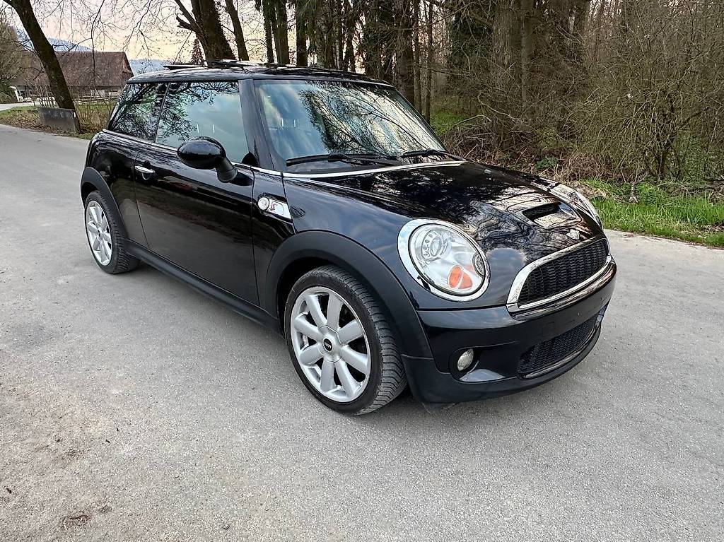 Mini Cooper S, Xenon, Panorama, Navi im Kanton Luzern - tutti.ch
