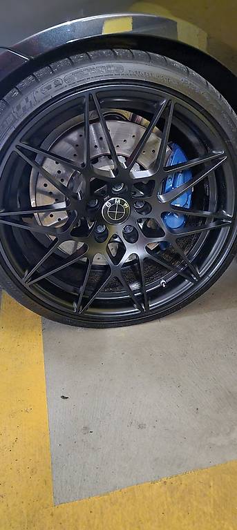 Original BMW Competition Felgen M666 + Distanzscheiben im Kanton Schwyz ...