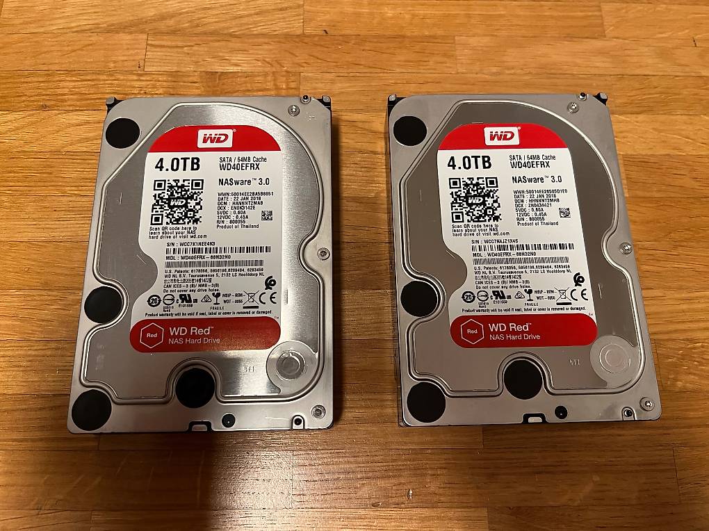 2x Festplatte HDD WD RED 4TB im Kanton Zürich - tutti.ch