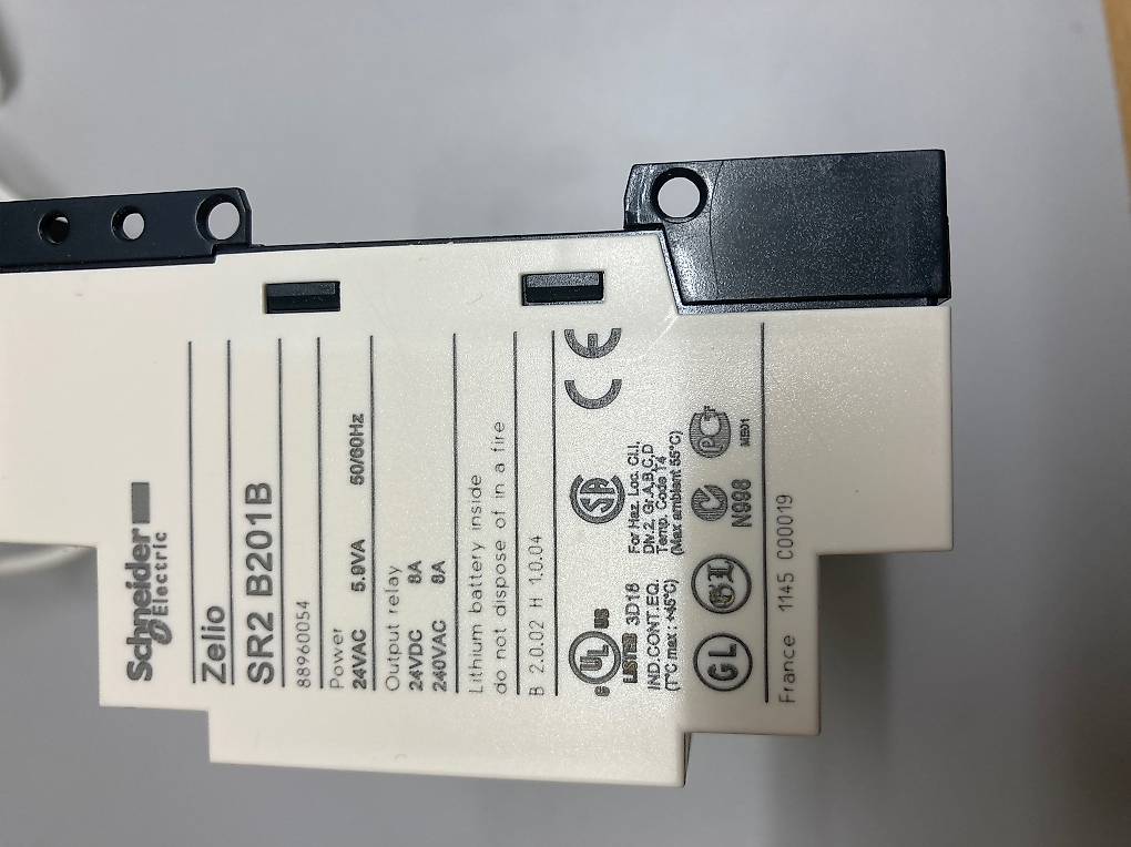 Schneider Zelio Logic 20 E/A 24VAC SR2-B201B Steuerung im Kanton Bern ...