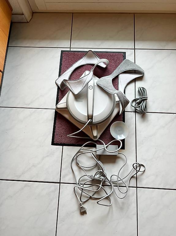 Winbot W930 Eurovacs Fensterputzroboter im Kanton Zürich - tutti.ch