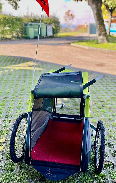 Hundeanhänger Croozer Neuwertig mit Buggy-Set im Kanton Bern - tutti.ch