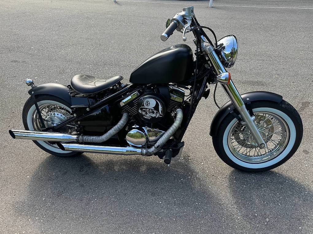 Kawasaki VN 800 Custom Bobber Charakter auf zwei Rädern! Cantone ...