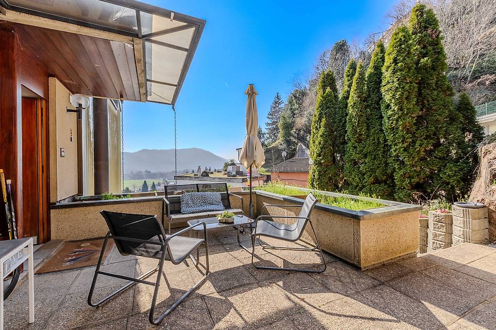 CASA GEMELLA 5.5 LOCALI CON VISTA LAGO PARZIALE AD AGNO Cantone Ticino ...