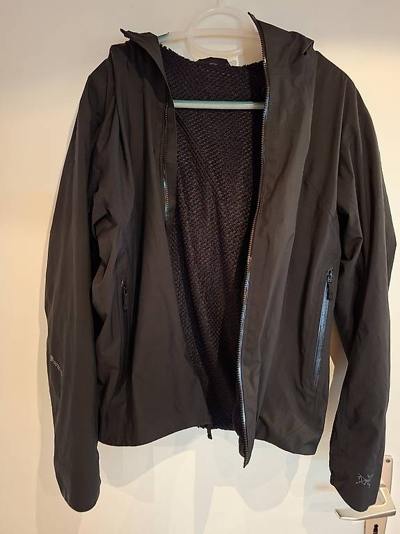 Arcteryx Coelle Lightweight in der Grösse M im Kanton St. Gallen - tutti.ch