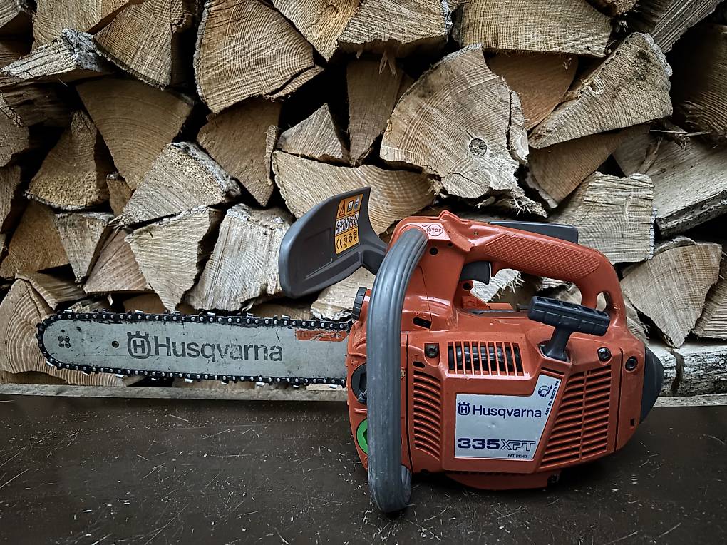 Motorsäge Husqvarna 335XPT Einhandsäge Tophandle im Kanton Basel ...