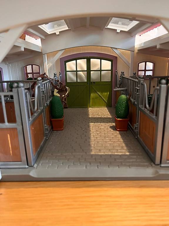 Schleich grosser Pferdehof und Pferde im Kanton Luzern - tutti.ch