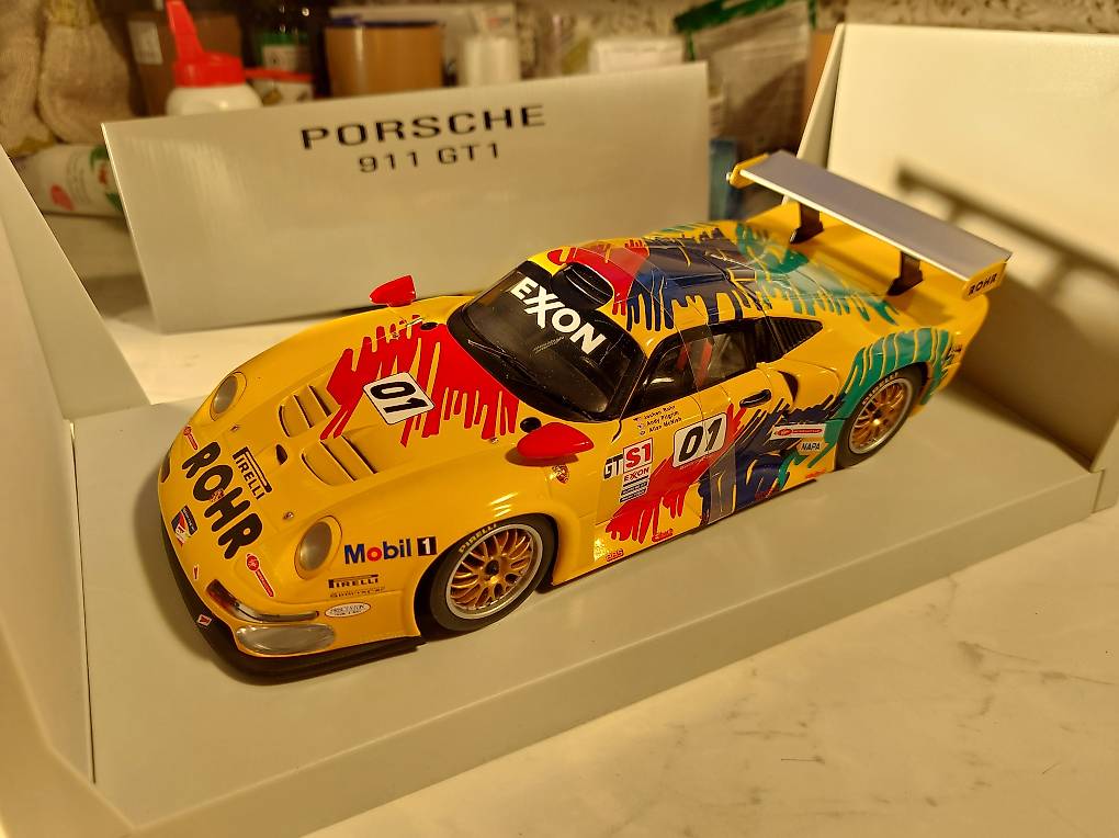 Zu Verkaufen-Porsche 911 GT1-Rohr-IMSA 1997-Ut-Models 1:18 im Kanton ...