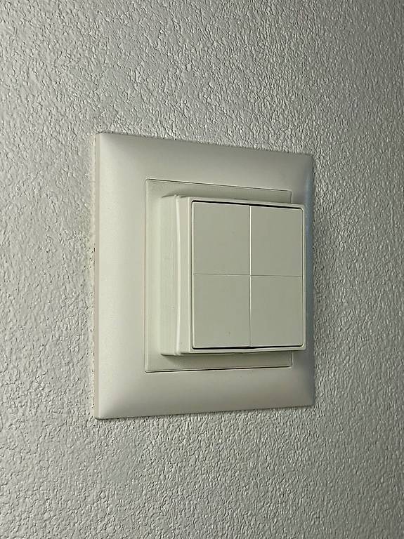 Shelly BLU Wall Switch 4 Halterung für CH Feller 1er Rahmen im Kanton ...