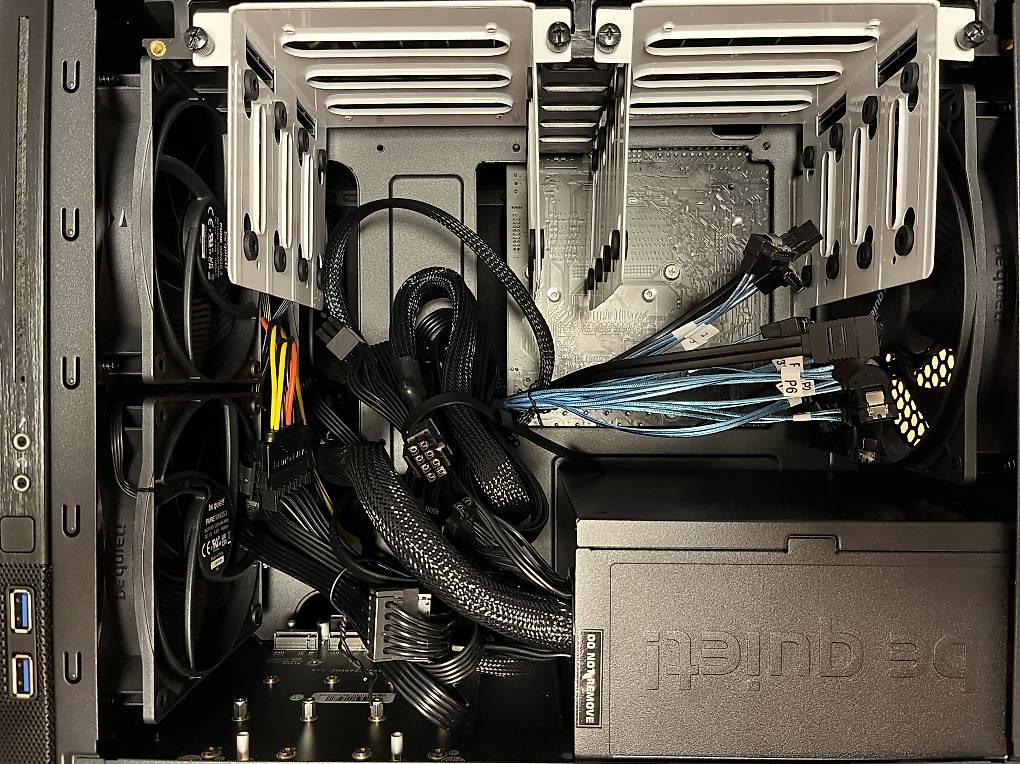 NAS 8C/12T, 5x m.2 nvme, 12x SATA, 4x 2.5GbE, RAM/SSD Option im Kanton ...