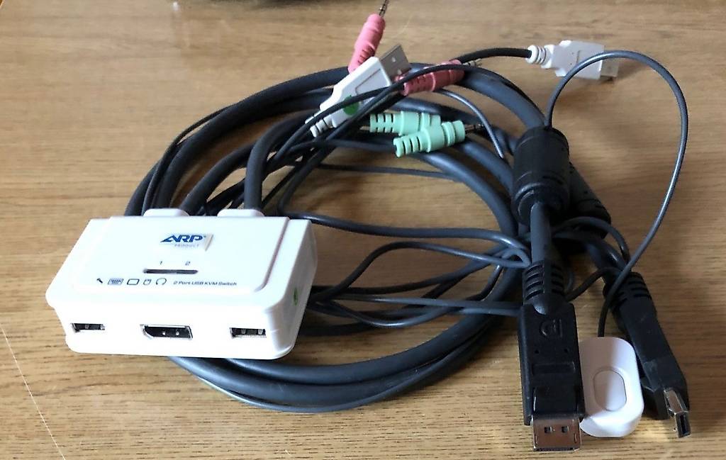 2 Port KVM Switch ARP für Displayport/USB/Sound im Kanton Aargau - tutti.ch