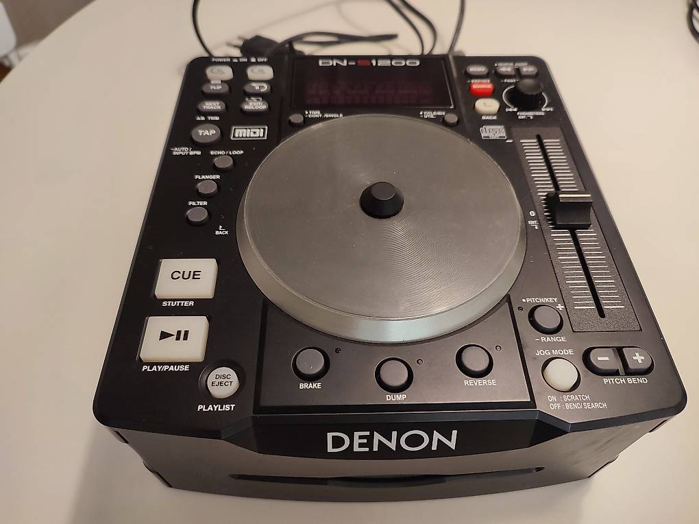 2 Denon-S1200 CD/MP3/USB/MIDI Media Controller, Preis pro St im Kanton ...