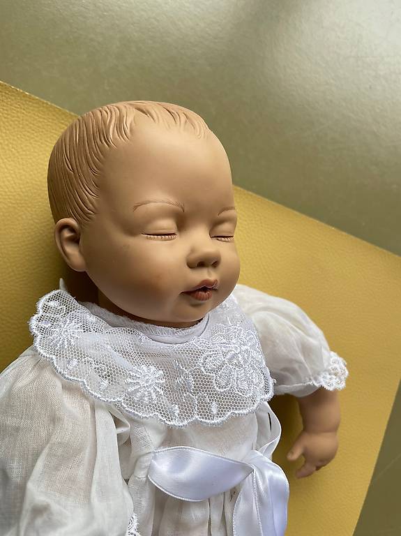 Heidi Ott Puppe im Kanton Schwyz - tutti.ch