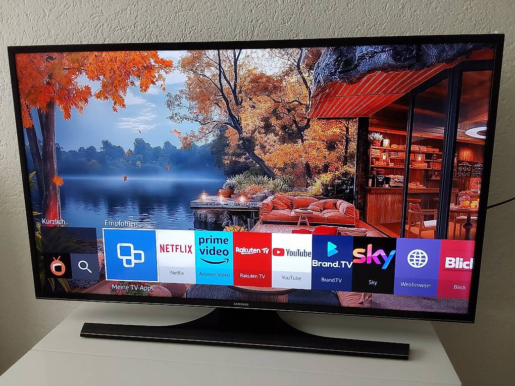 Samsung Smart TV 40 Zoll 4K UHD WiFi HDMI im Kanton Zürich - tutti.ch