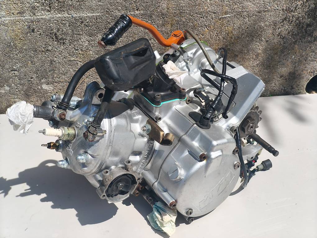 Motore YAMAHA DT 125 TZR 4BL 4DK 3ME, revisionato im Kanton Tessin ...
