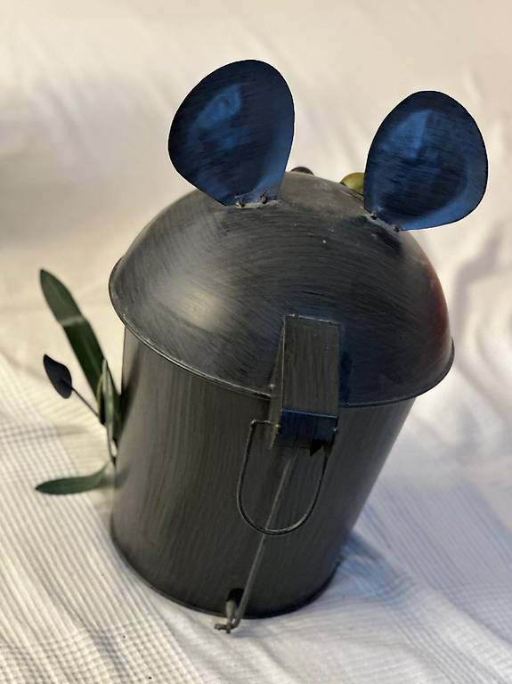 Papier- oder Mülleimer aus Metall wie Neu! im Kanton Basel-Landschaft ...