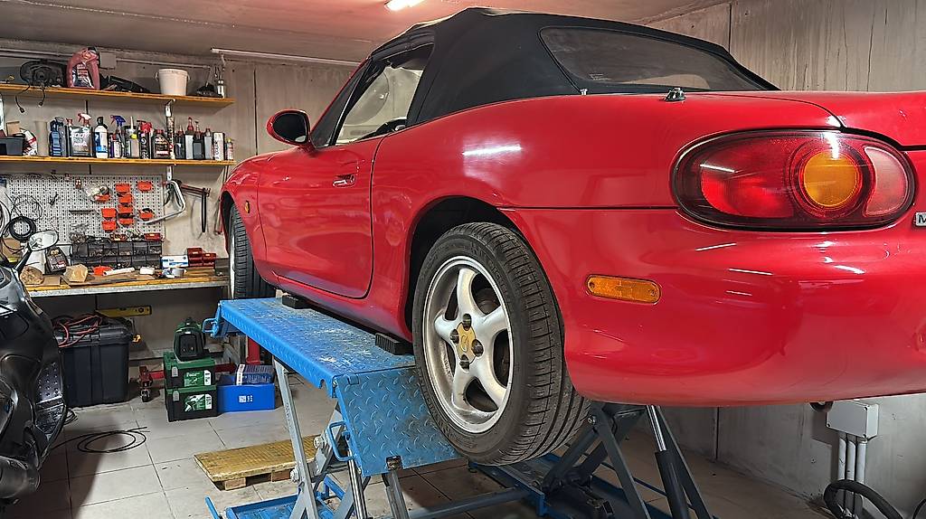 Mazda mx-5 Hard top im Kanton Graubünden - tutti.ch