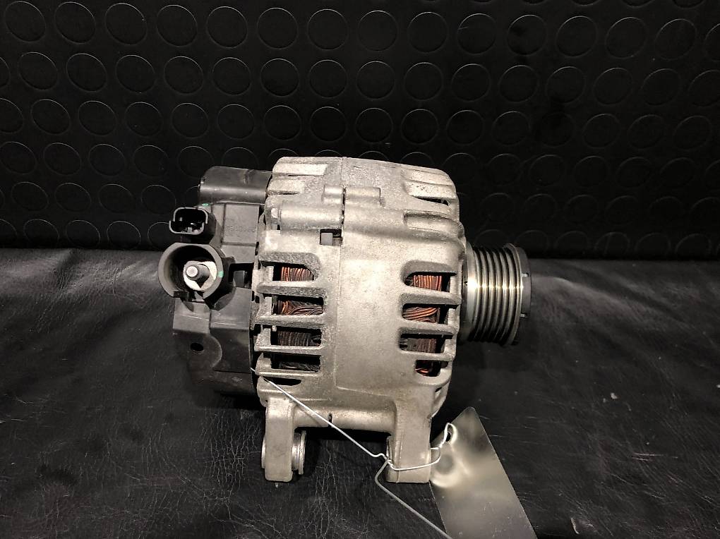 9670899580 Alternator Peugeot 308 1.2l im Kanton Luzern - tutti.ch