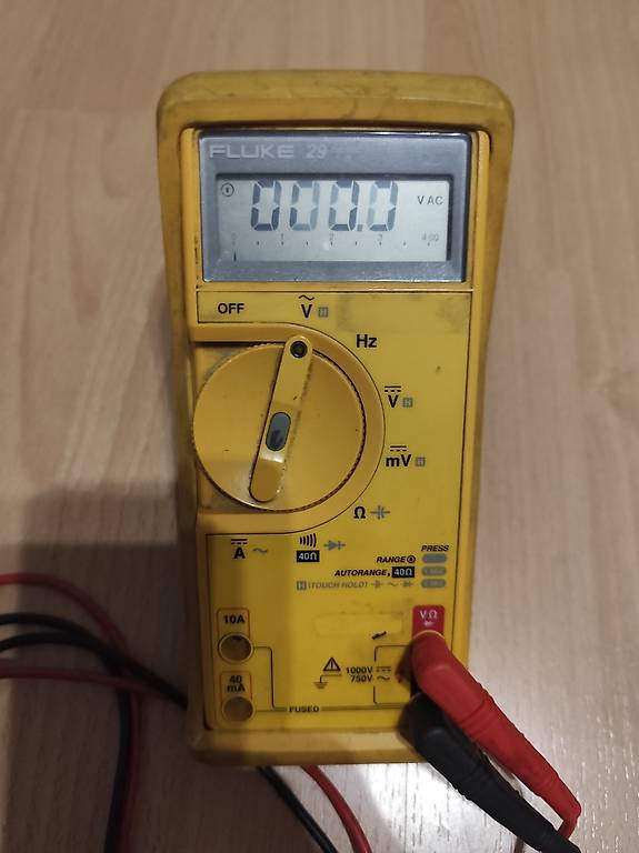 Fluke 29 II Digitalmultimeter - funktioniert einwandfrei im Kanton Bern ...