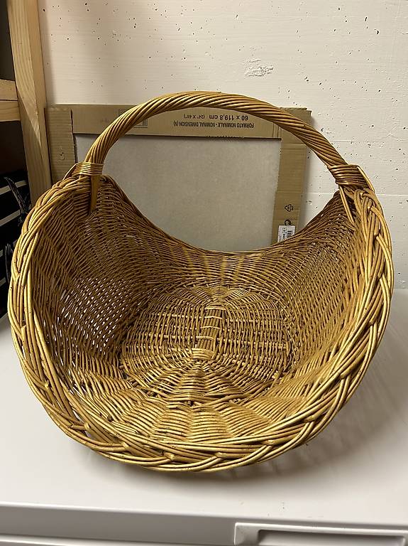 Grosser Korb im Kanton Obwalden - tutti.ch