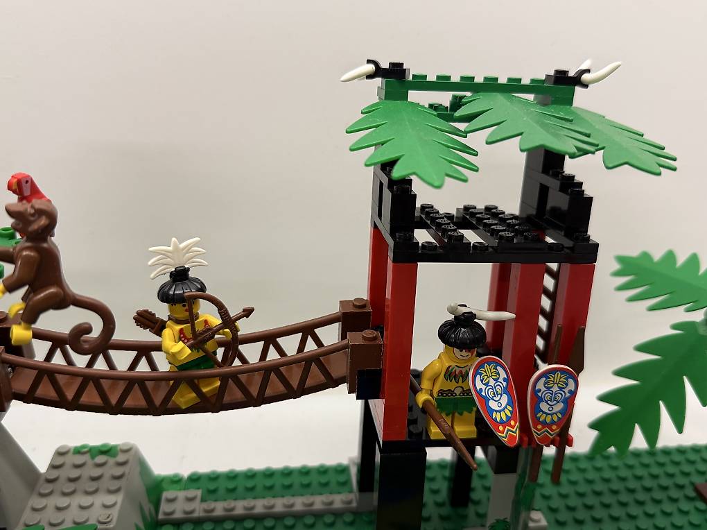 LEGO Piraten 6278 Enchanted Island - Serie Islanders im Kanton Bern ...
